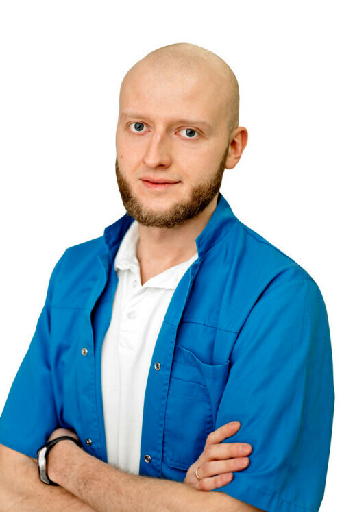 Тарасов Роман Владимирович, стоматолог — отзывы пациентов, запись на прием